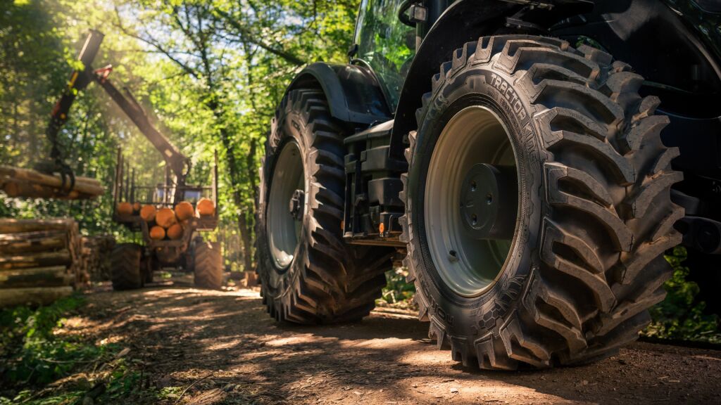 Forestry tractor tires / Nokian Tyres