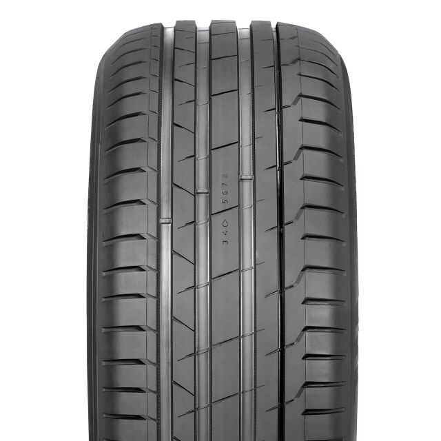 Nokian Tyres Hakka Black 2 SUV - タフ・クールパフォーマー / ノキアンタイヤ